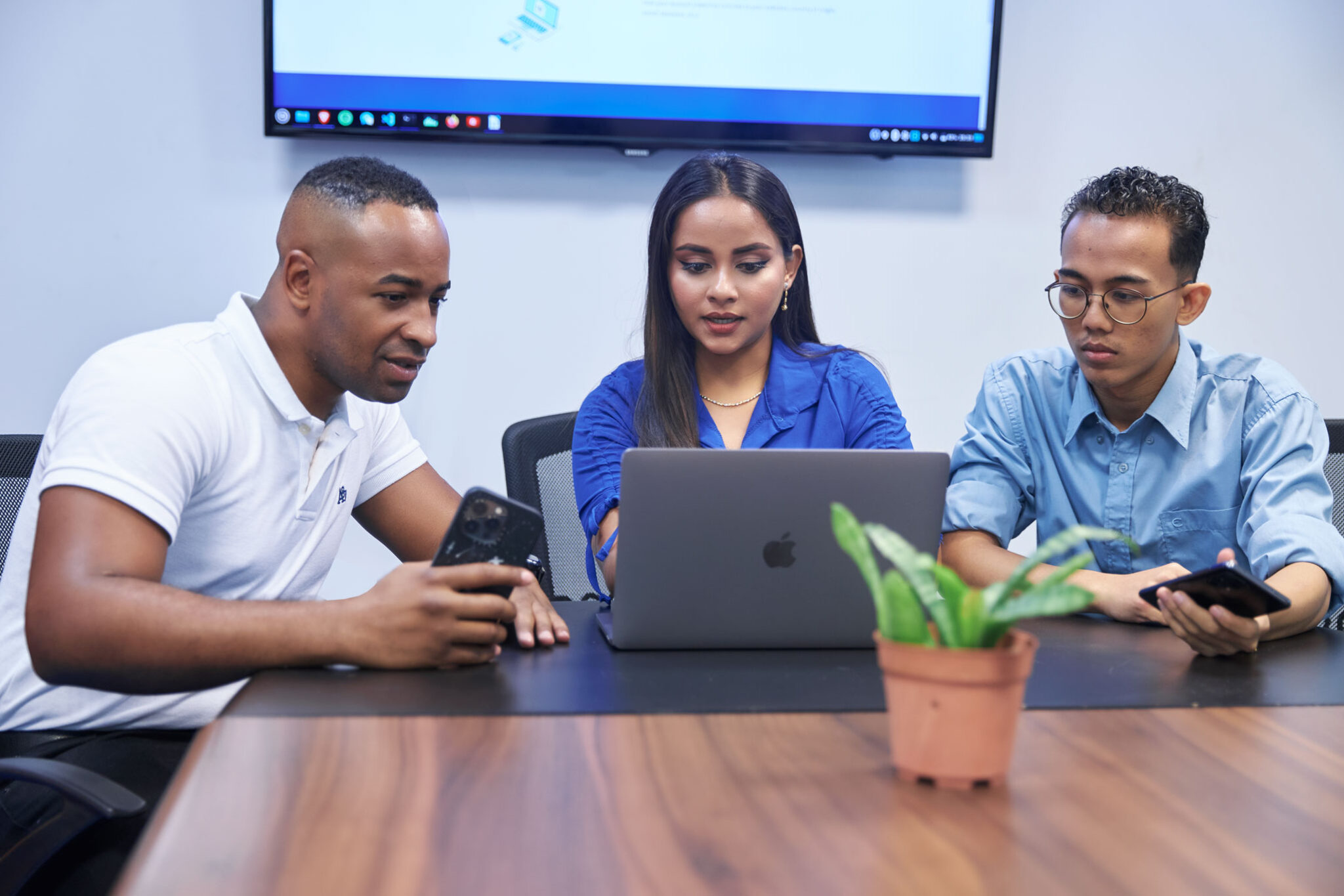 Datasur: The first and biggest commercial certified datacenter in Suriname